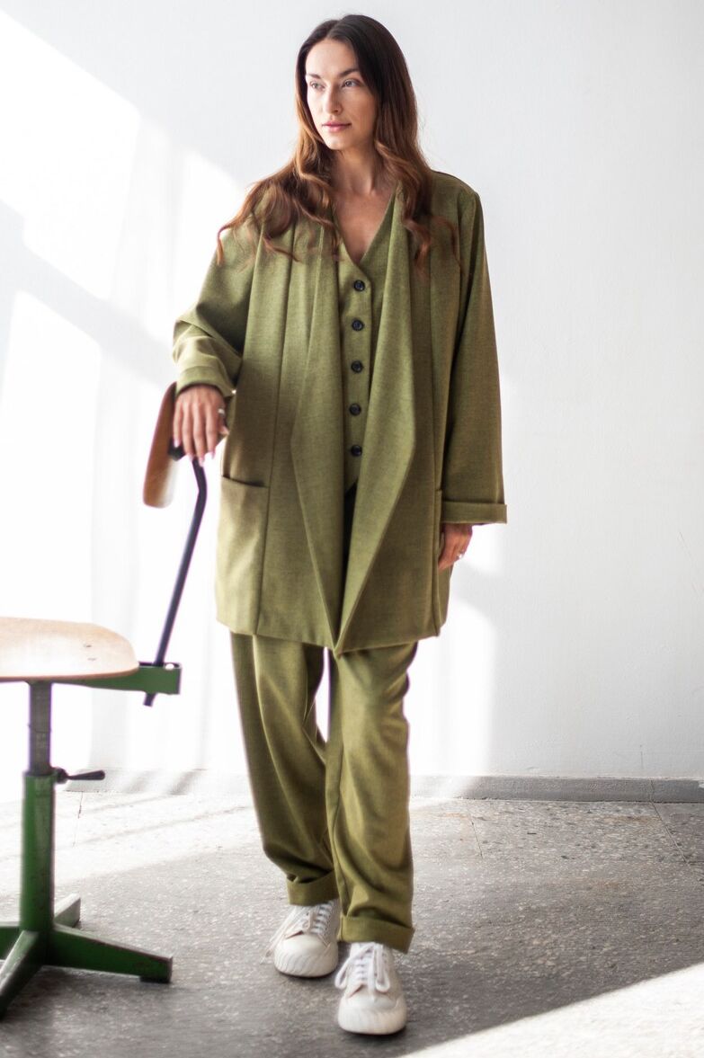 Big Screen Inspired Modern Tweed Suits - A Timeless Fashion Statement ...