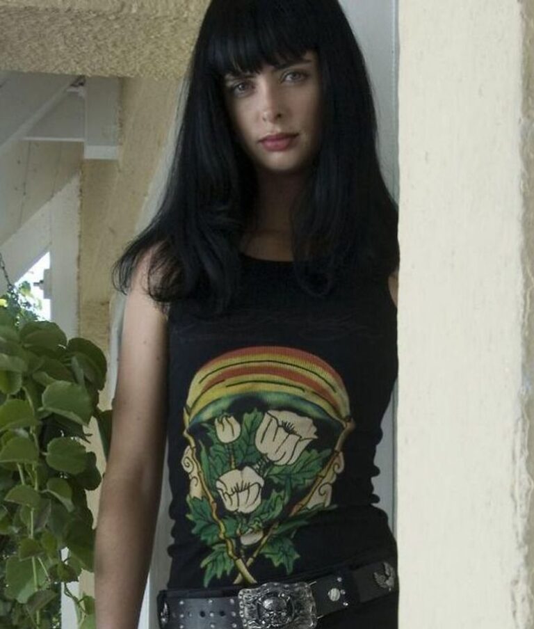 Jane Margolis’ Breaking Bad Style - Elemental Spot