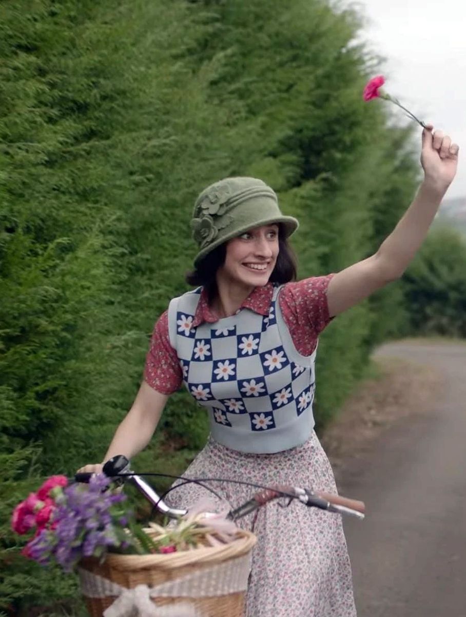 The Archies: The Vintage 60’s Outfits of the Stylish Town and Teenagers ...