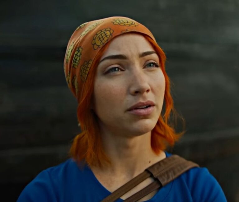 Nami's Outfits in One Piece on Netflix - Elemental Spot