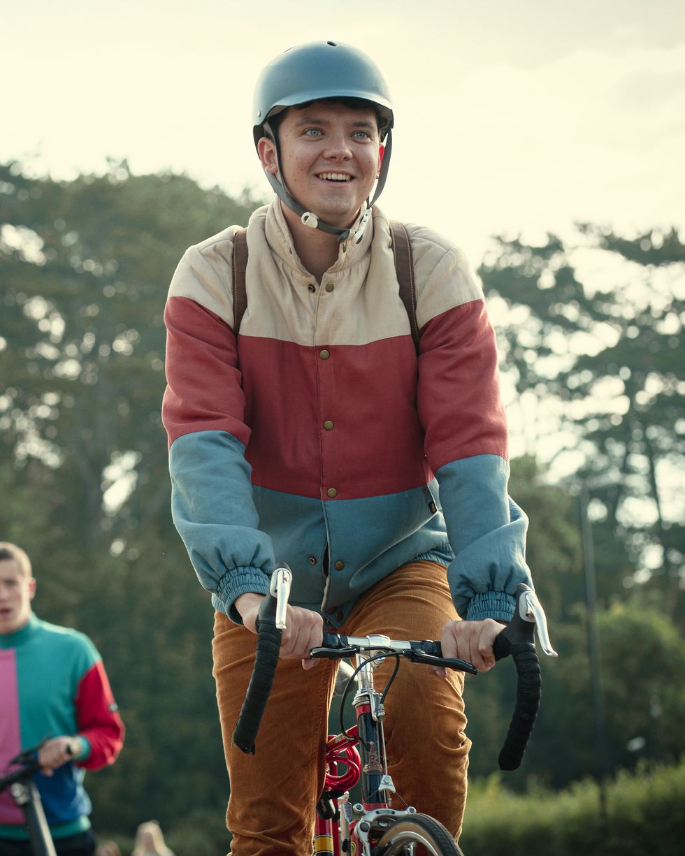 Netflix’s Sex Education: Highly Fashionable Season 4 Outfits - Elemental Spot