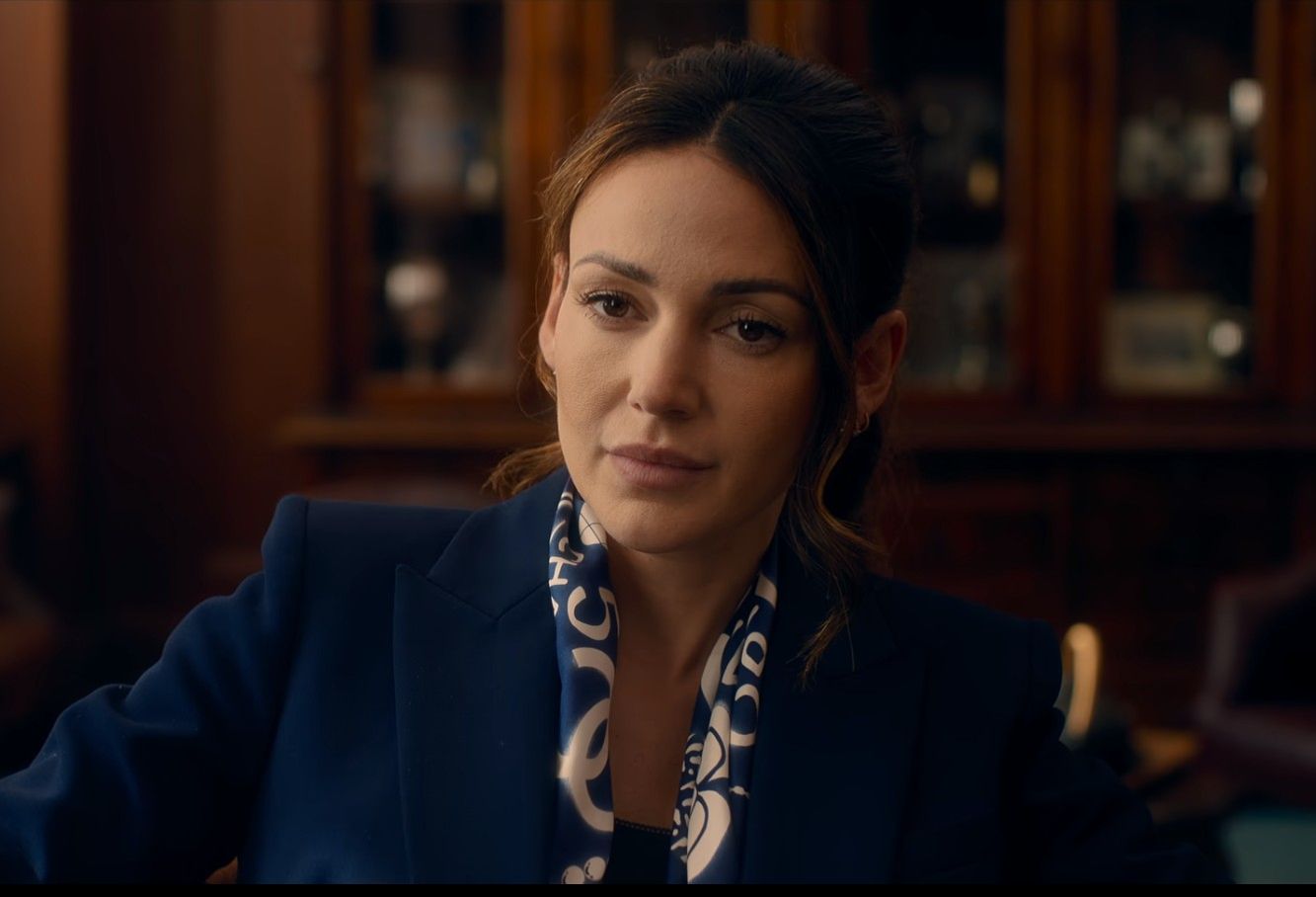 Fool Me Once Fashion Theft: Capturing Maya Stern's Look on Netflix ...