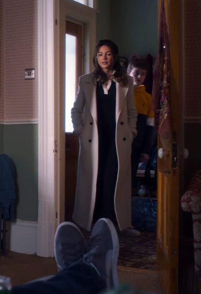 Fool Me Once Fashion Theft: Capturing Maya Stern's Look on Netflix ...