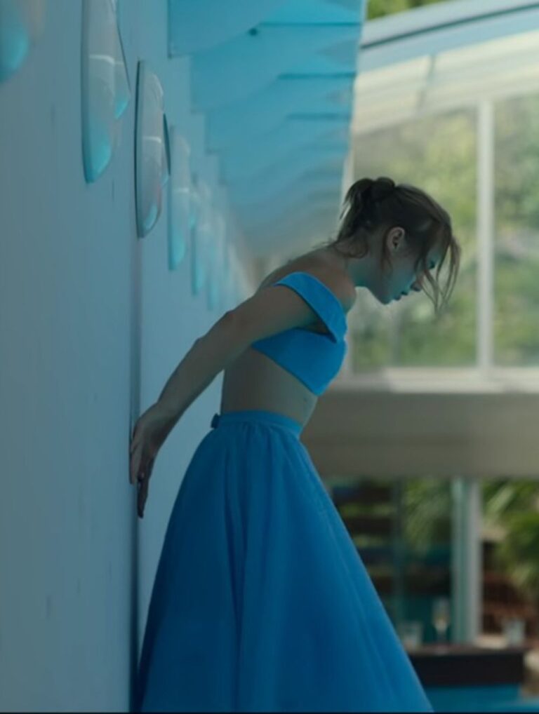 Raquel’s Fashion Moments in Through My Window 3: Looking at You at ...